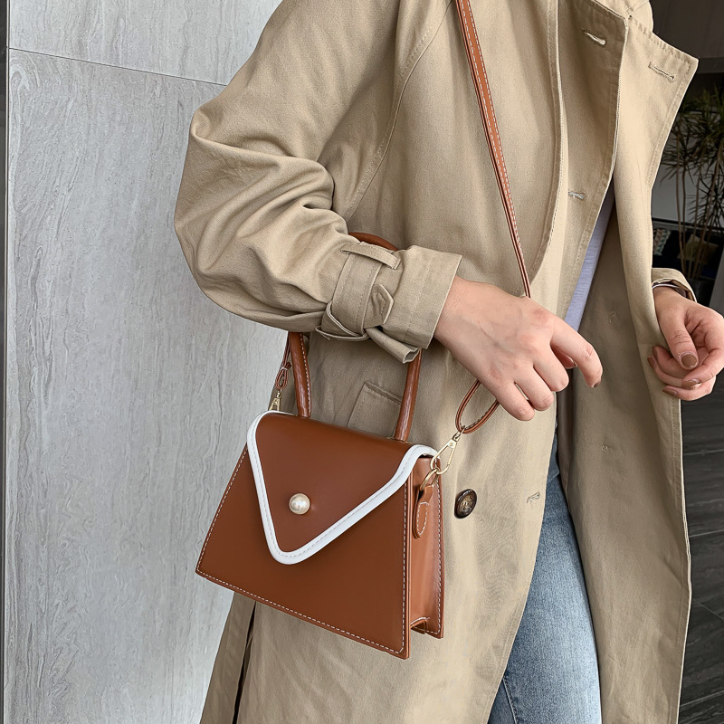 Retro Fashion Portable Small Square Shoulder Messenger Chain Bag on ...